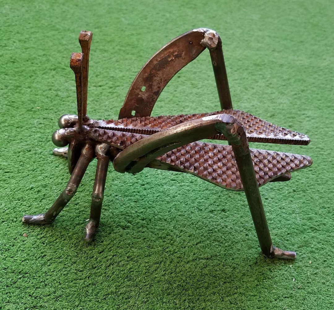Railroad Spike Grasshopper - Horseshoe Art - Farrier Rasp Grasshopper ...