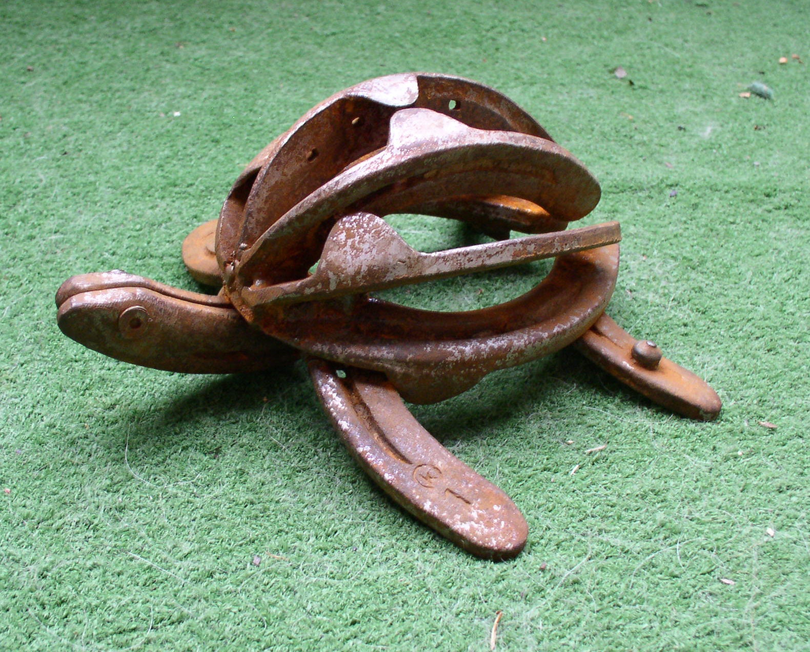 Horseshoe Sea Turtle: Welded Metal Yard Art Sculpture - Etsy