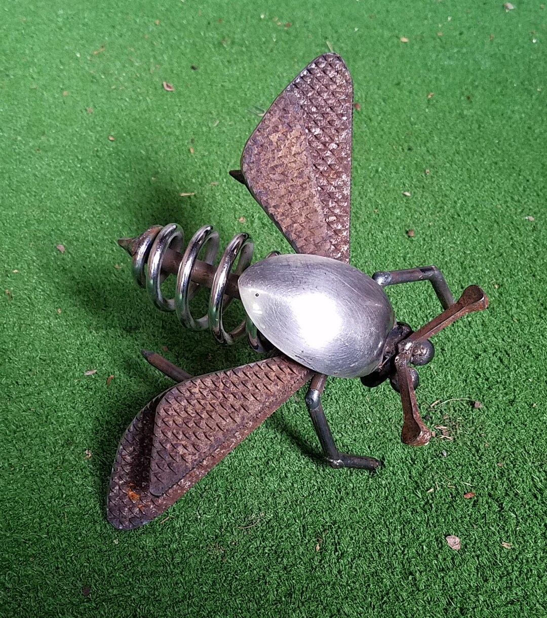 Bumblebee - Railroad Spike Art - Recycled Metal Garden Sculpture - Etsy