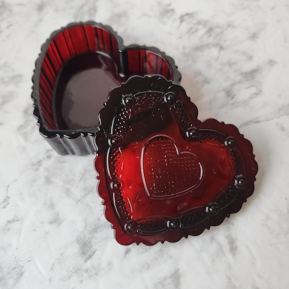 vintage avon heart shaped - Gem