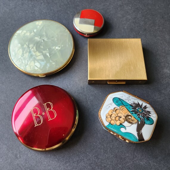 Mid-Century Vintage Regent Powder Compact Monogramed … - Gem