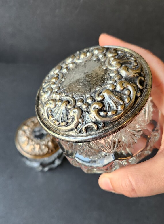 Vintage Repousse Pressed Glass Powder Jar & Hair Rece… - Gem