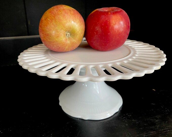 Mikasa Cake Stand Bridal Lace Pattern. Vintage White Reticulated Cake ...