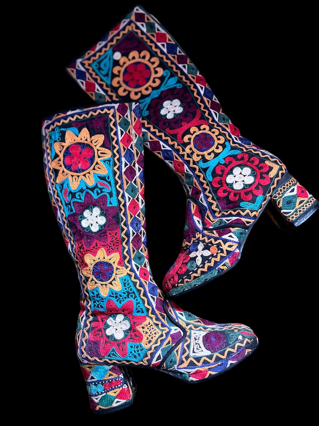 True Vintage 1960’s Embroidered Go-go Boots Size 6 - Etsy