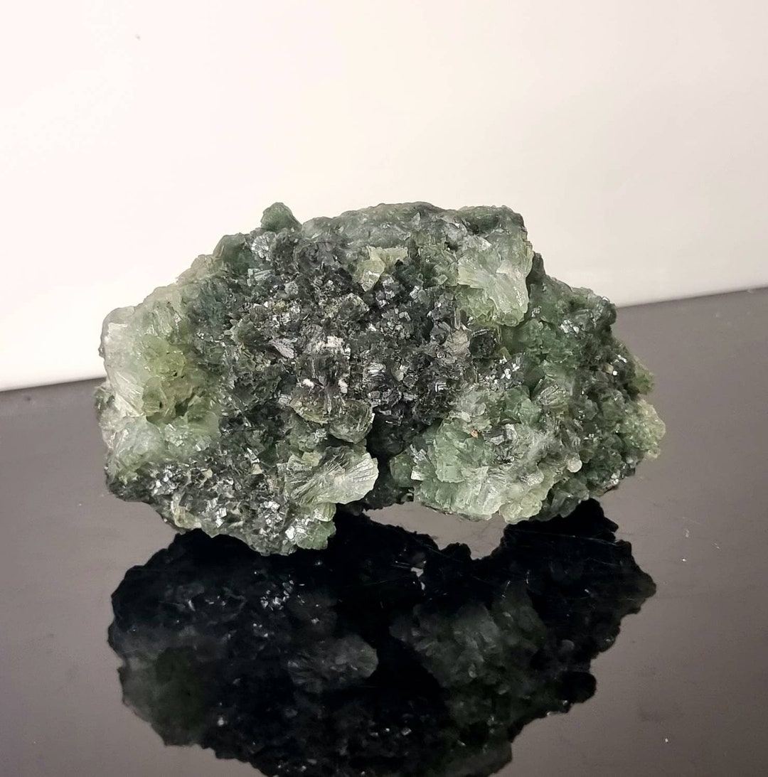 33) Extra Large Prehnite Crystal Cluster 2.5 KG - Etsy