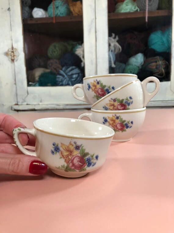 Vintage Set of 4 1950s Old Ivory Syracuse Colonial Tea Cups // | Etsy