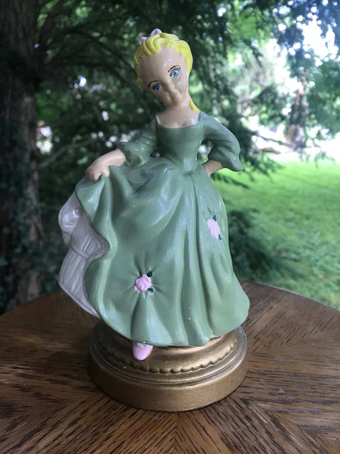 Figurine de danseuse hollandaise vintage, moule - Etsy France