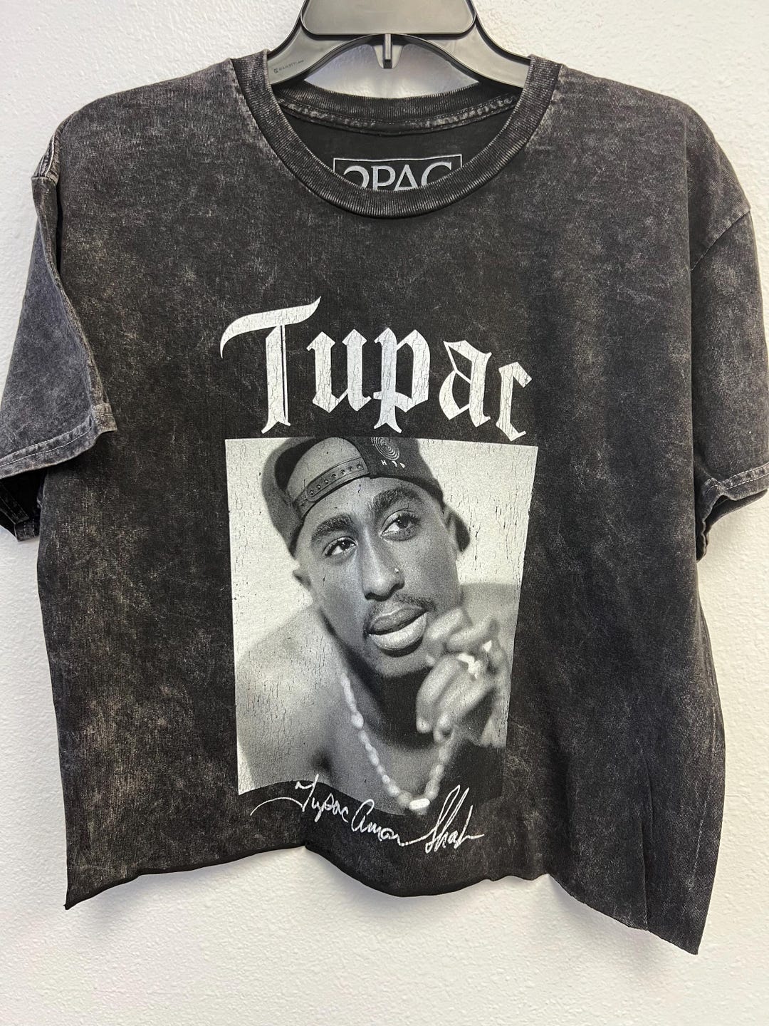 TUPAC Leaning Pose With Signature Womens Oversize Crop rhinestones ...