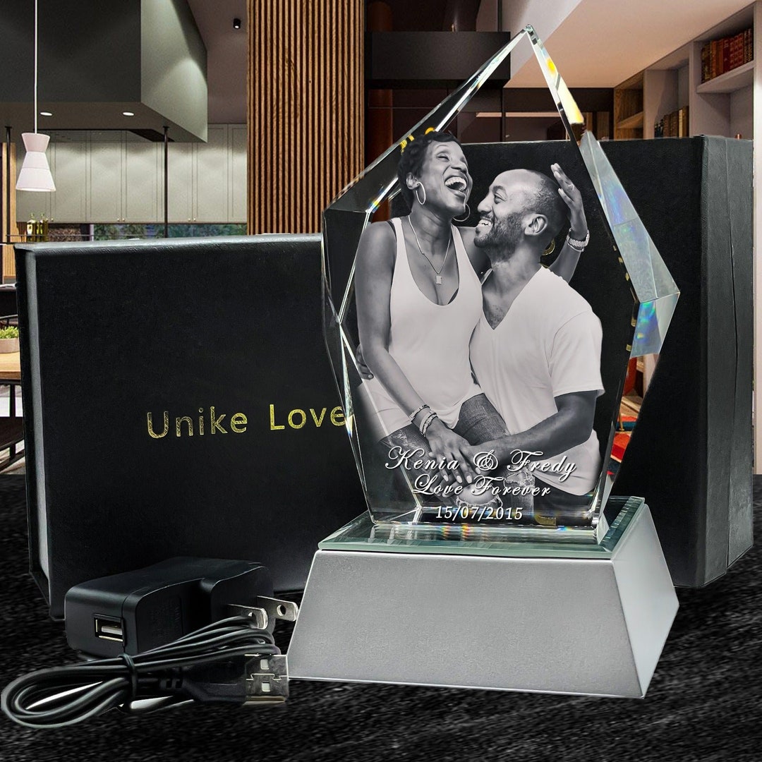 Unike Love® 3D Crystal Photo Set With Light Base Engraved Picture in ...