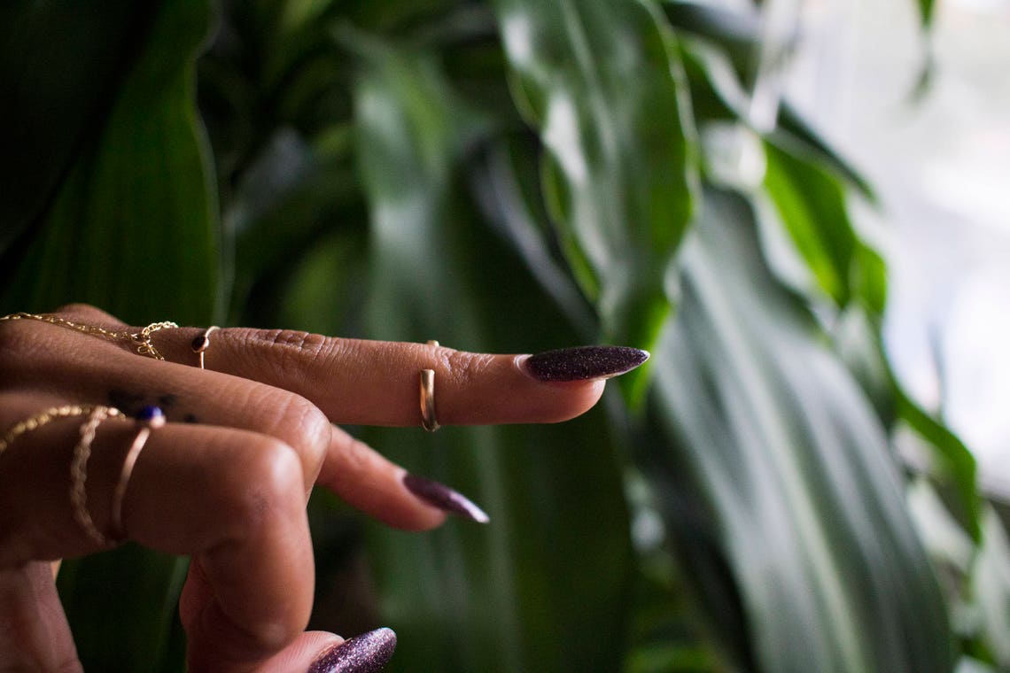 Open Faced Reveal Gold Band Ring - Etsy