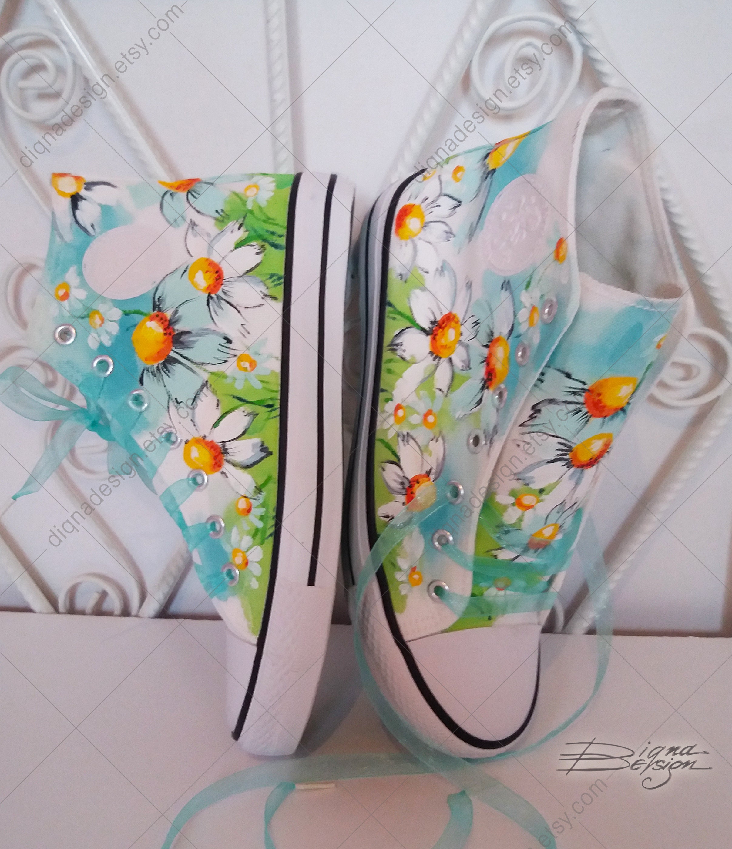 Daisies Hi Tops Hand Painted Hi-tops Floral High Tops Daisy - Etsy Canada