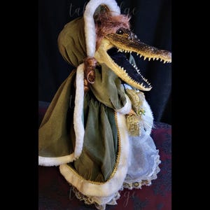 Carol Marie - Animatronics Gator Doll - Movement With Fiber Optics ...