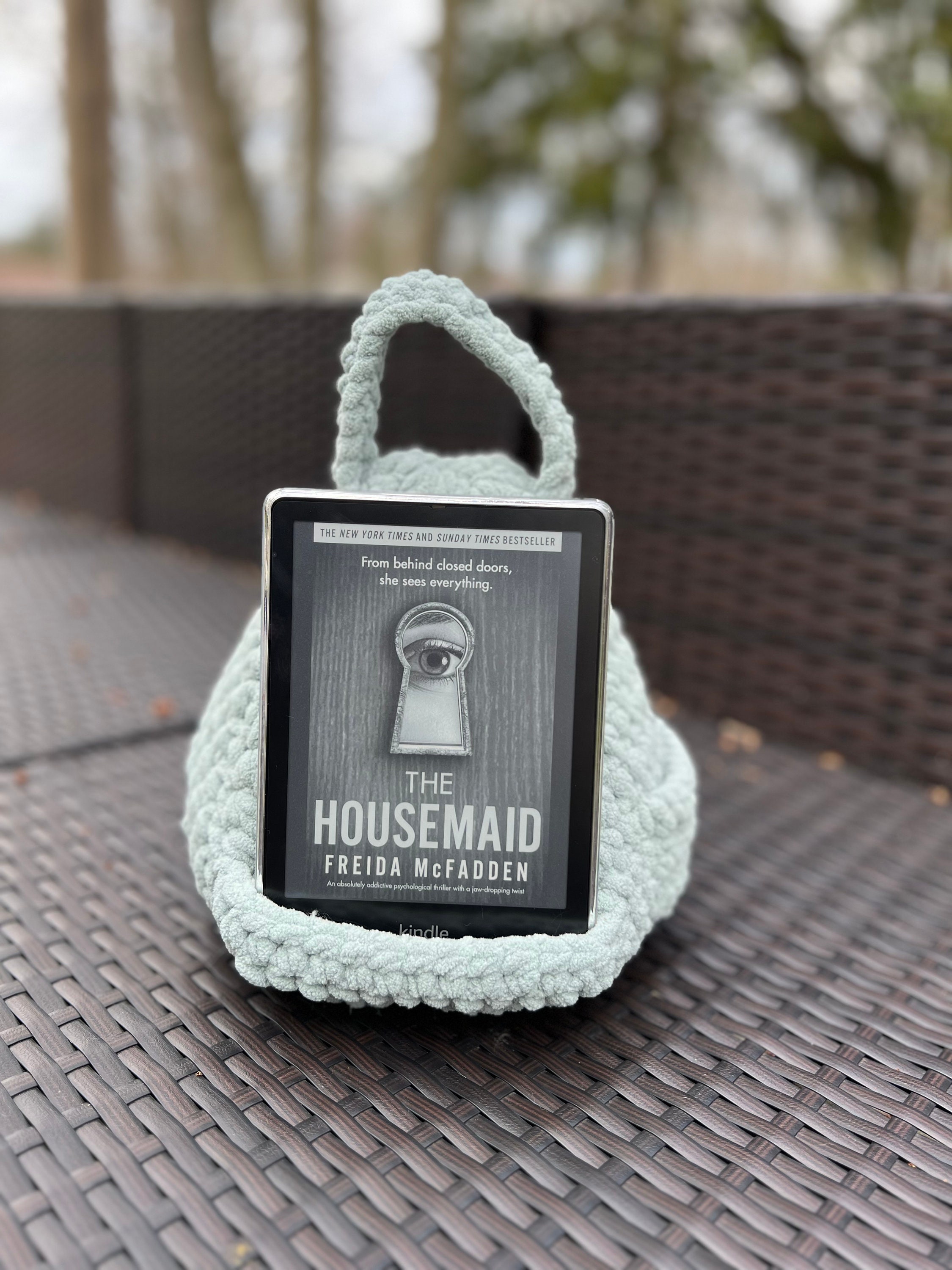 Kindle Poof // Kindle Pillow - Etsy