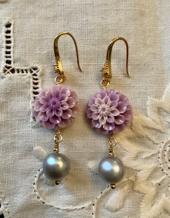 Carved FLOWER BAKELITE Genuine Grey PEARL long Earrin… - Gem