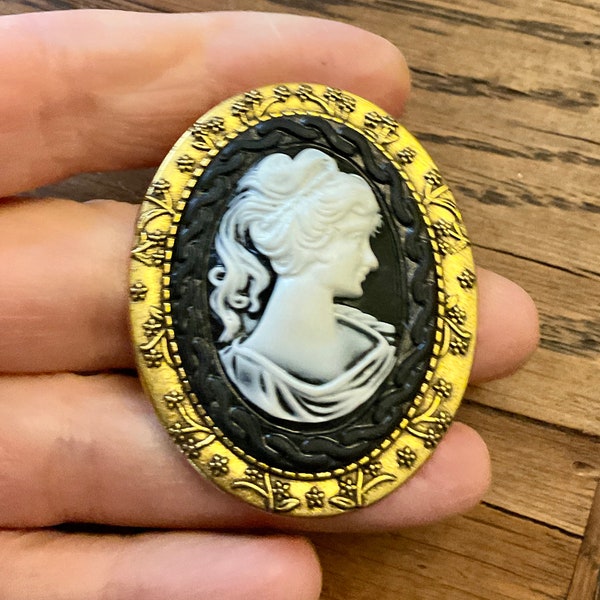 Black Bakelite Cameo - Etsy