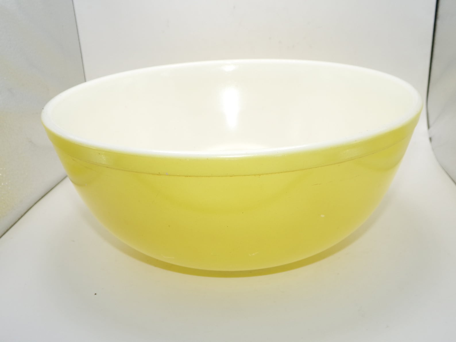 Vintage Yellow Pyrex Bowls Pair - Etsy