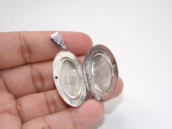 Vintage Sterling Enamel Chased Geometrical Locket - Gem