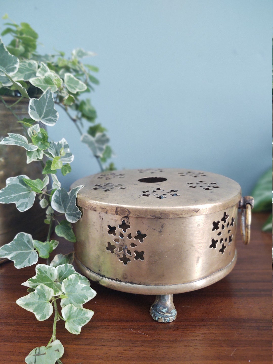 Round Brass Incense Box With Lid Ring Handles Claw Feet and Decorative ...