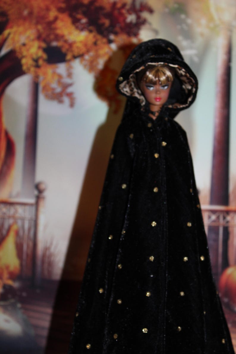 Deluxe Druid Hood Black Velvet Cape With Hook and Eye Closure at the ...