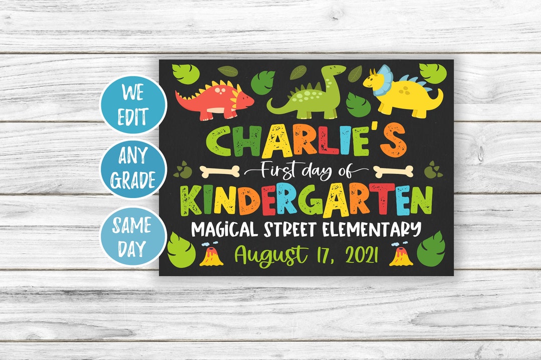 First Day of School Printable - Dinosaur Back to School Sign Chalkboard ...