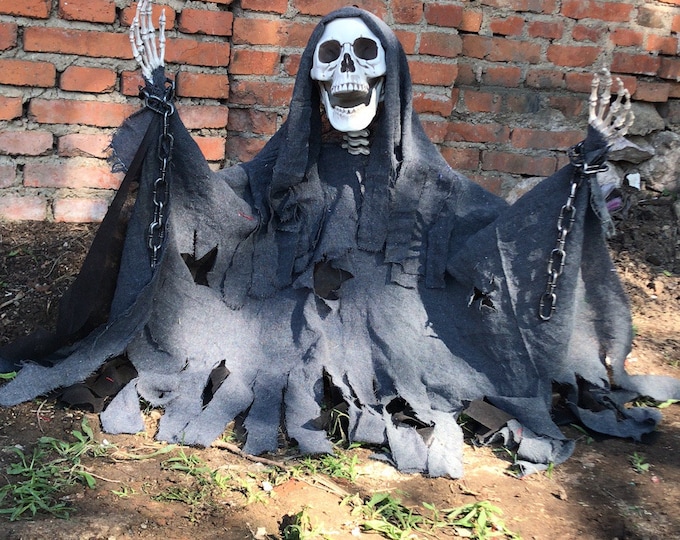 Alcatraz Unchained - Life Size Outdoor Grave Yard Halloween Skeleton - Etsy