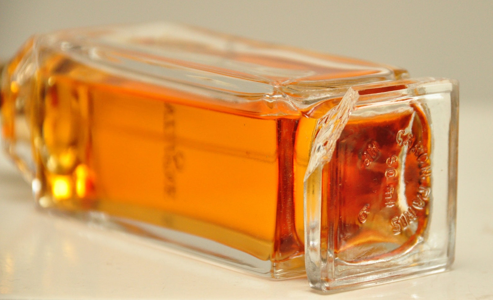 Caron Montaigne Eau De Parfum Edp 50ml 1.7 Fl. Oz. Spray - Etsy