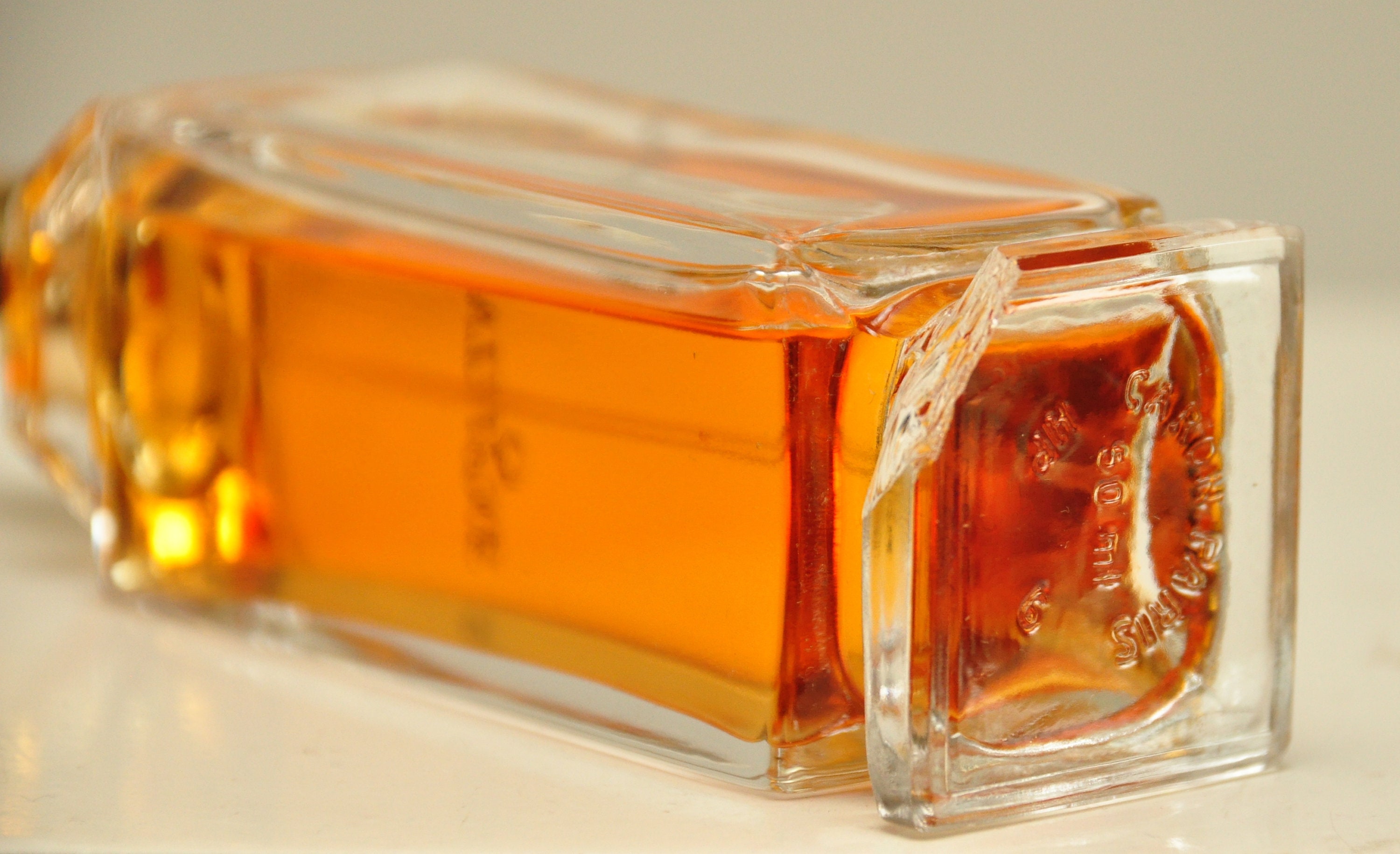 Caron Montaigne Eau De Parfum Edp 50ml 1.7 Fl. Oz. Spray - Etsy