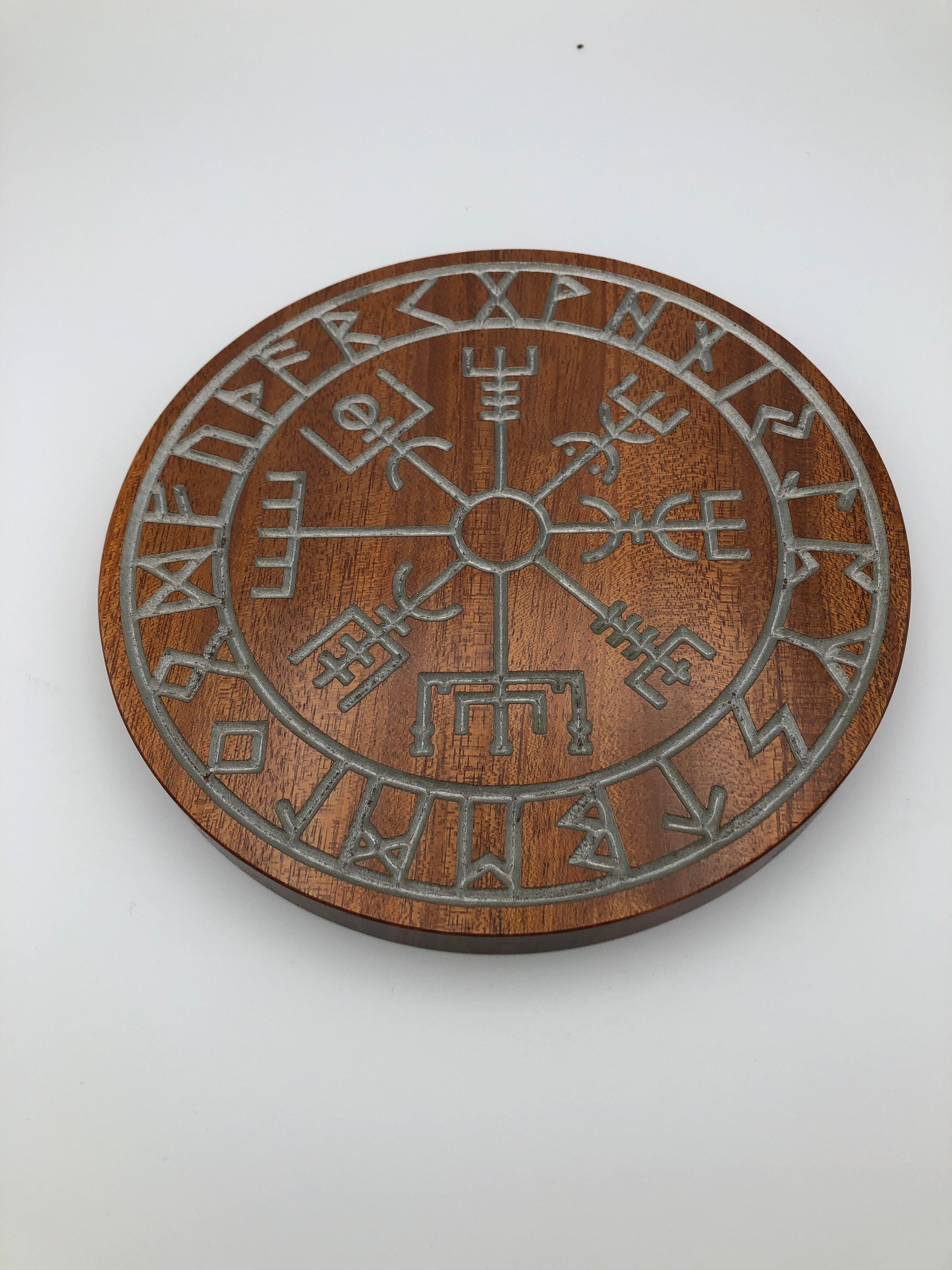 Norse compass Viking Vegvisir Viking rune wayfinder | Etsy