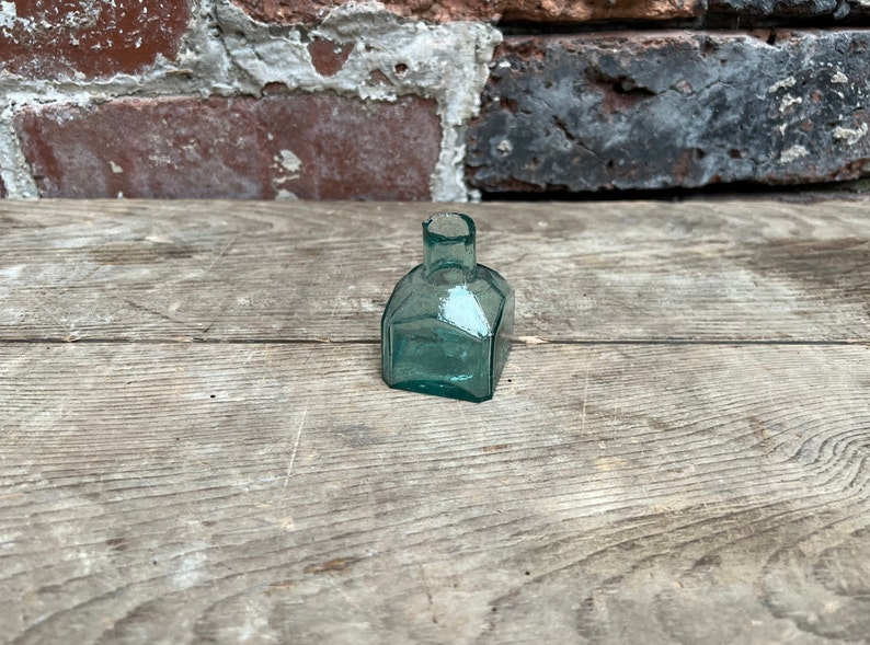 Victorian Ink Pot 1890's Glass Inkwell Antique - Etsy