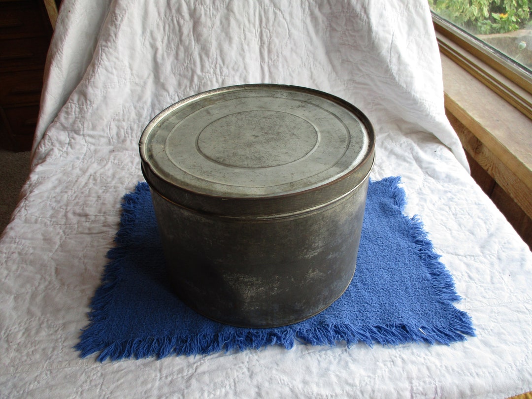 Antique Tin Can, Dented and Used, Probably Old Cracker Tin - Etsy