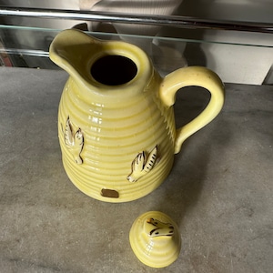 Vintage Beehive Shaped Porcelain Honey Pot With Bee Decorations and ...