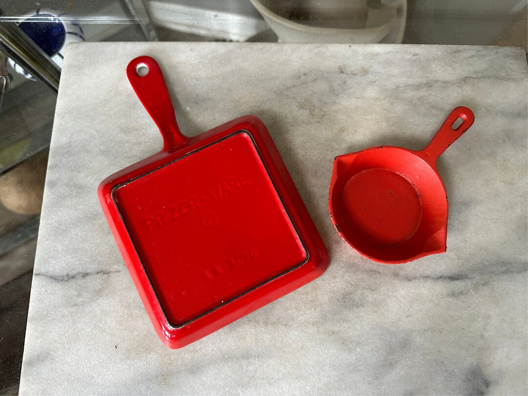 Prizer Ware Cast Iron Enameled Pan Red and White Small Mino Red Cast ...