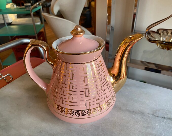 Hall China Pink and Gold Gild Teapot 6 Cup Rare Hall MCM Pink ...