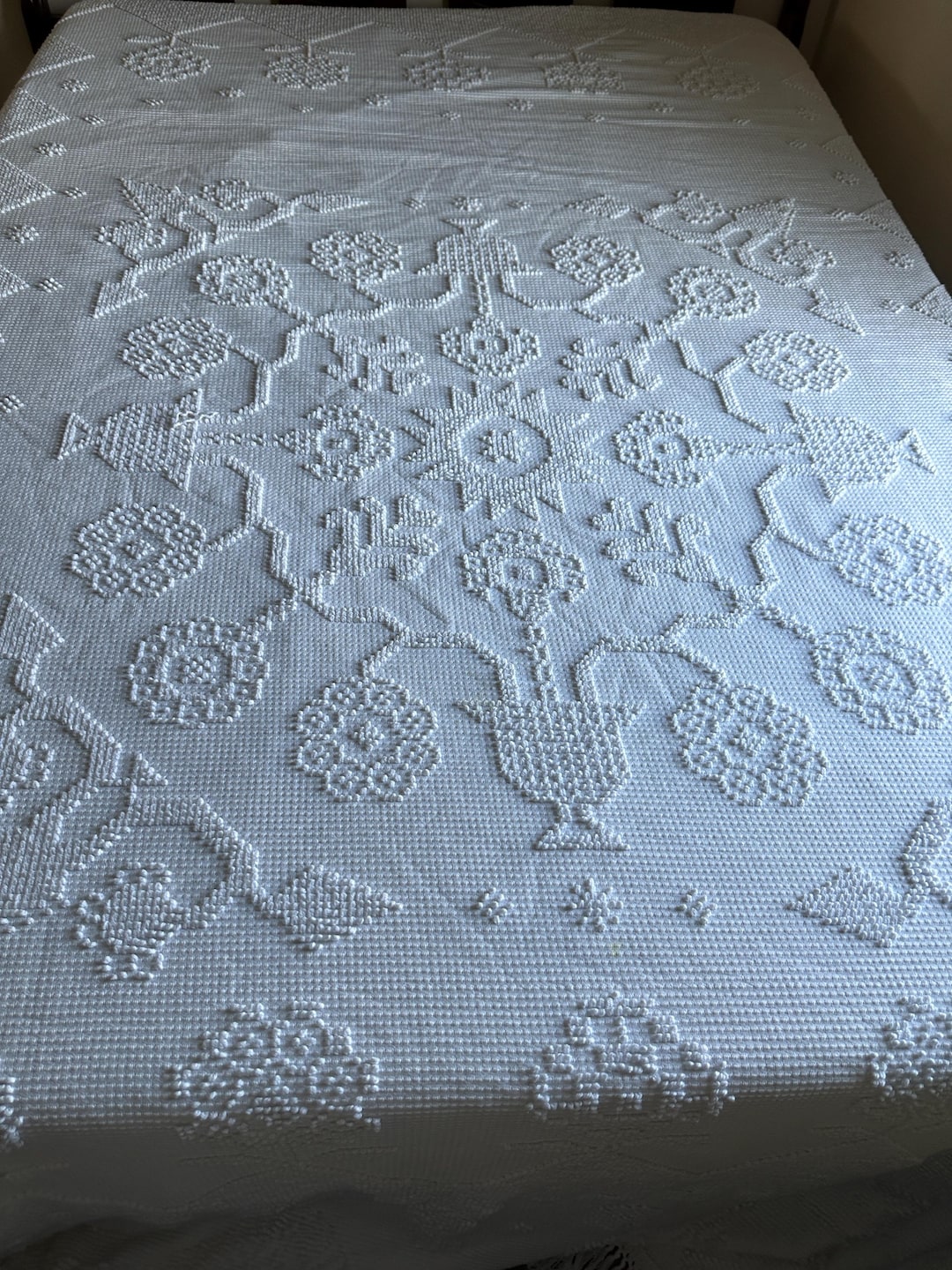 Vintage Bates Hobnail Chenille Bedspread White Hex Sign Star W Heart ...