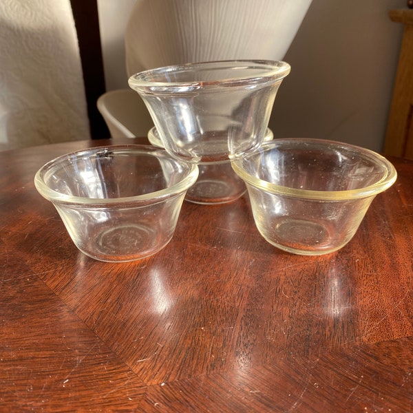 Antique Pyrex Glass Bowls - Etsy
