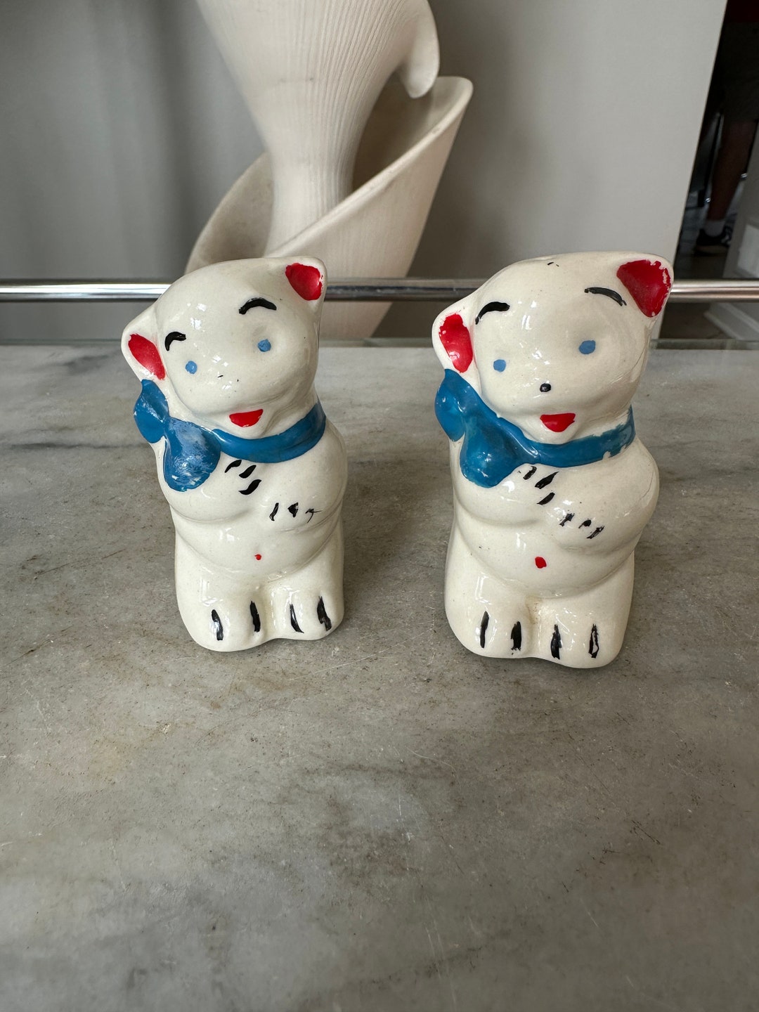 Shawnee Bear Salt Pepper Shakers Vintage Kitchen - Etsy