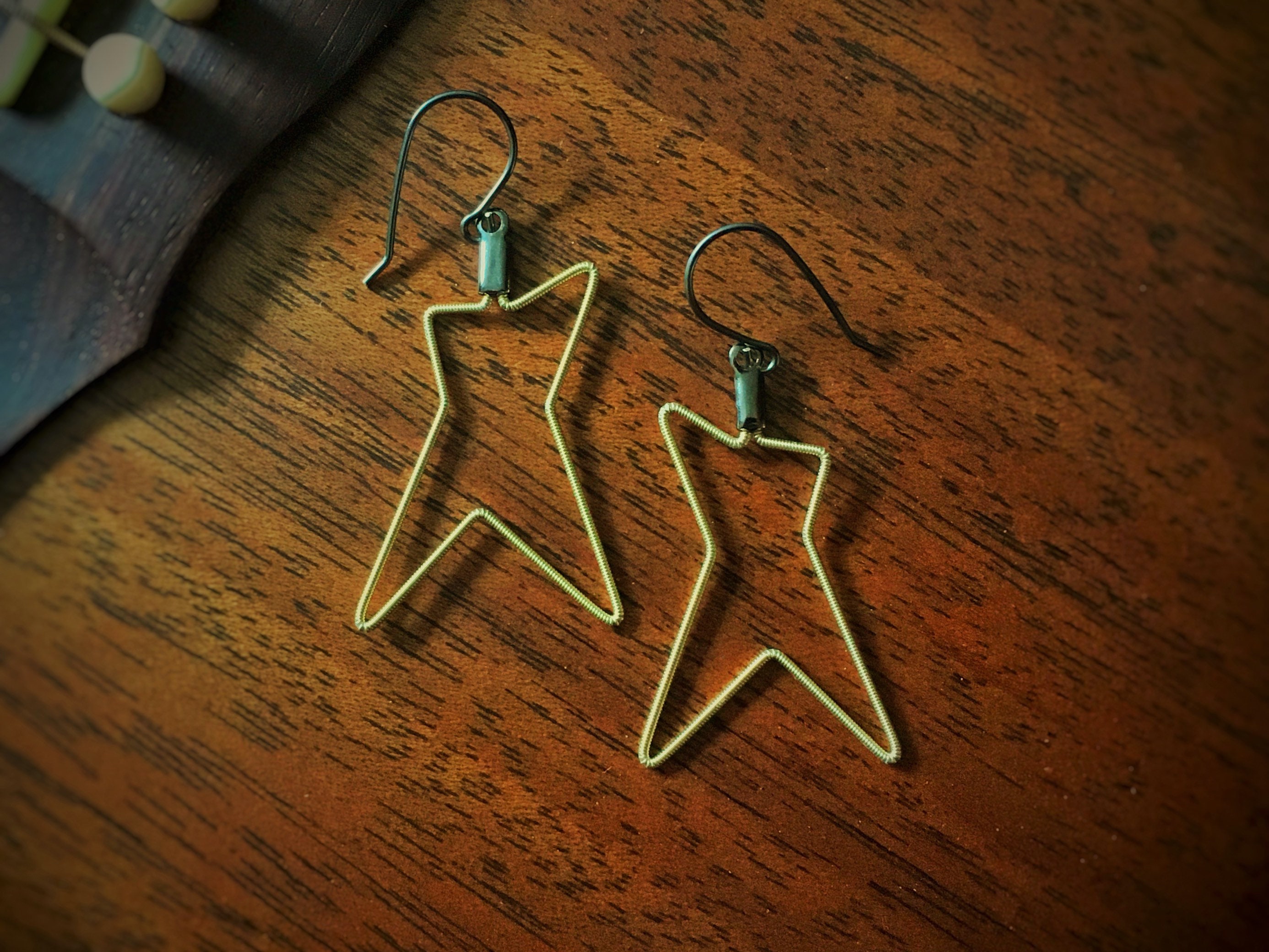 Guitar Shaped Guitar String Earrings - Etsy