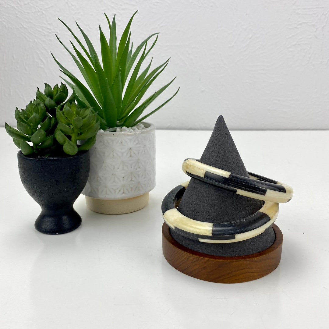 Checkered Bangle Bracelets Set of Two Bone & Horn Black and White ...