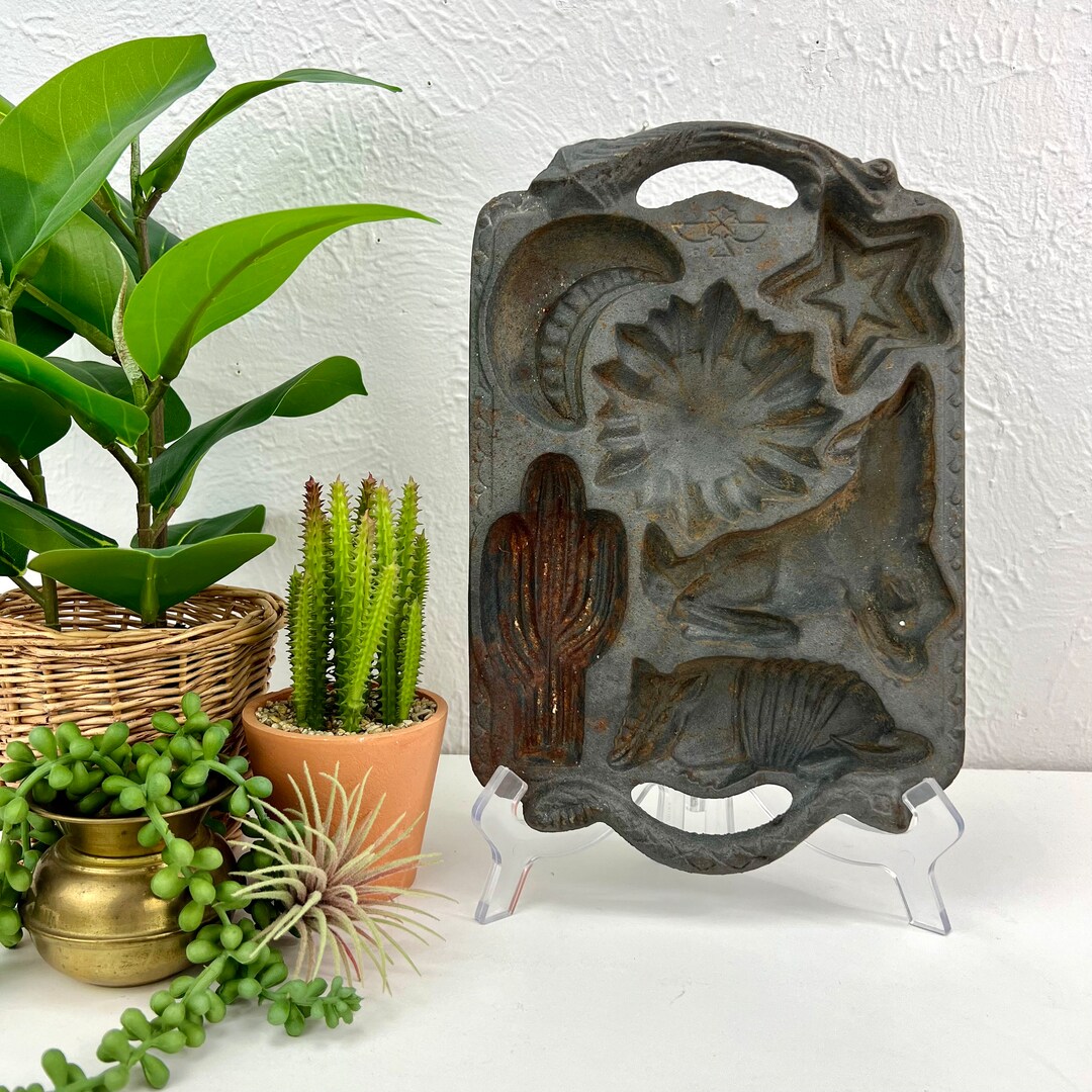 John Wright Cast Iron Baking Mold - Desert Theme - Six Cavity Mold ...