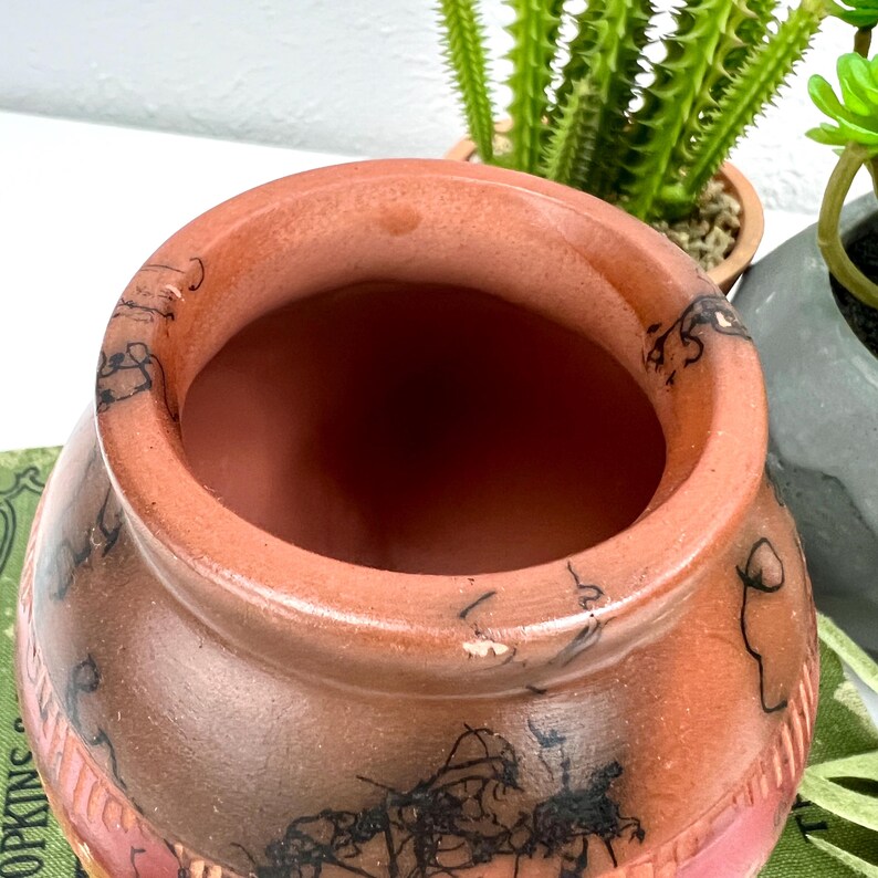 Navajo Incised Horse Hair Pottery Vessel - Native American Smudge Pot ...