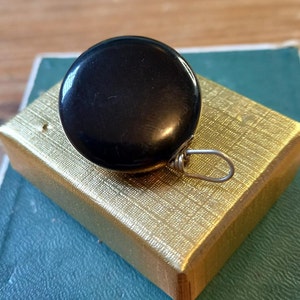 ANTIQUE RETRACTABLE CHAIN Brooch in Black Enamel - Etsy