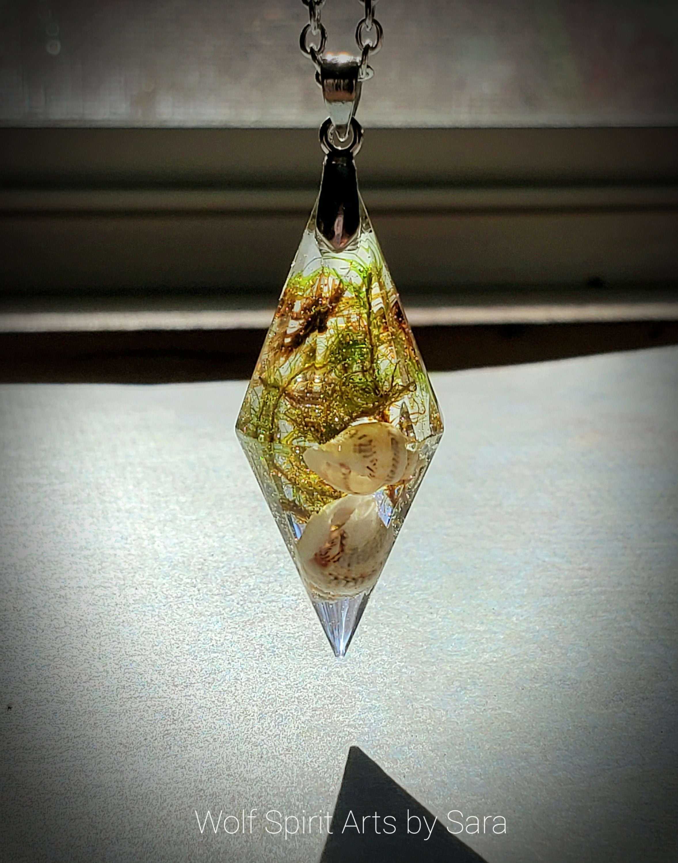 Resin Pendulum Pendants, Resin Jewelry, Crystal Necklace, Handmade ...