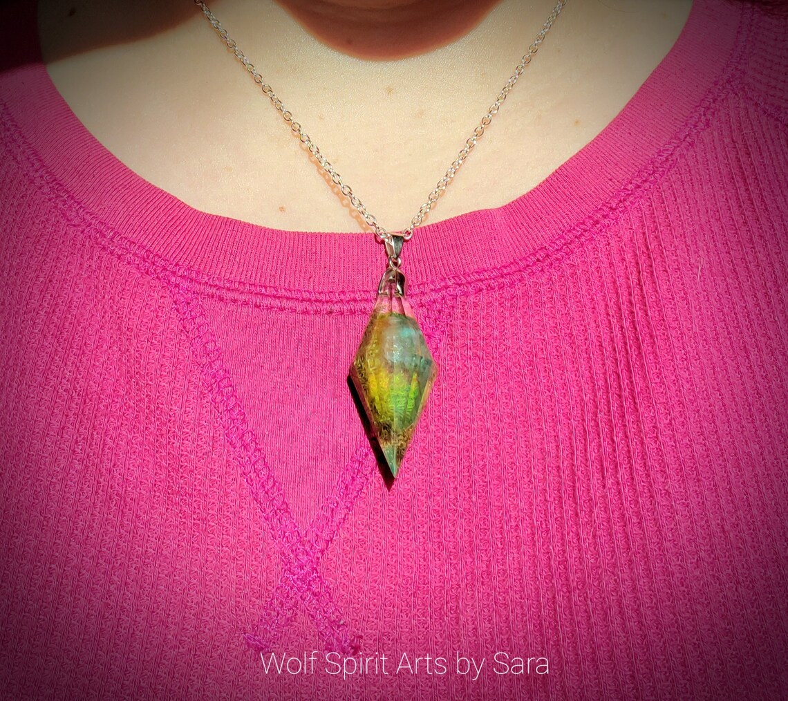 Resin Pendulum Pendants, Resin Jewelry, Crystal Necklace, Handmade ...