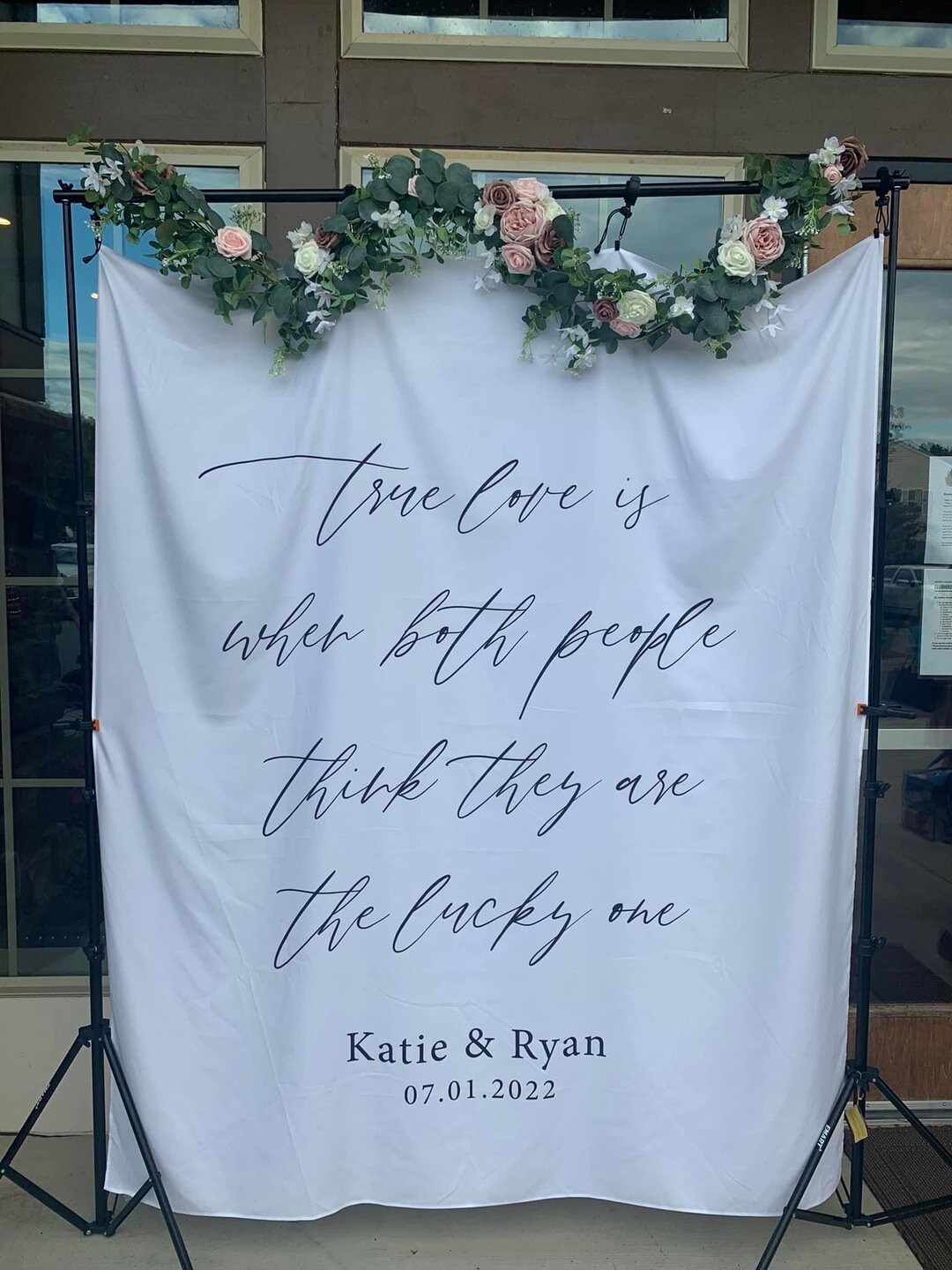 Wedding Decorations and Ideas, Personalized Wedding Backdrops, Outdoor ...