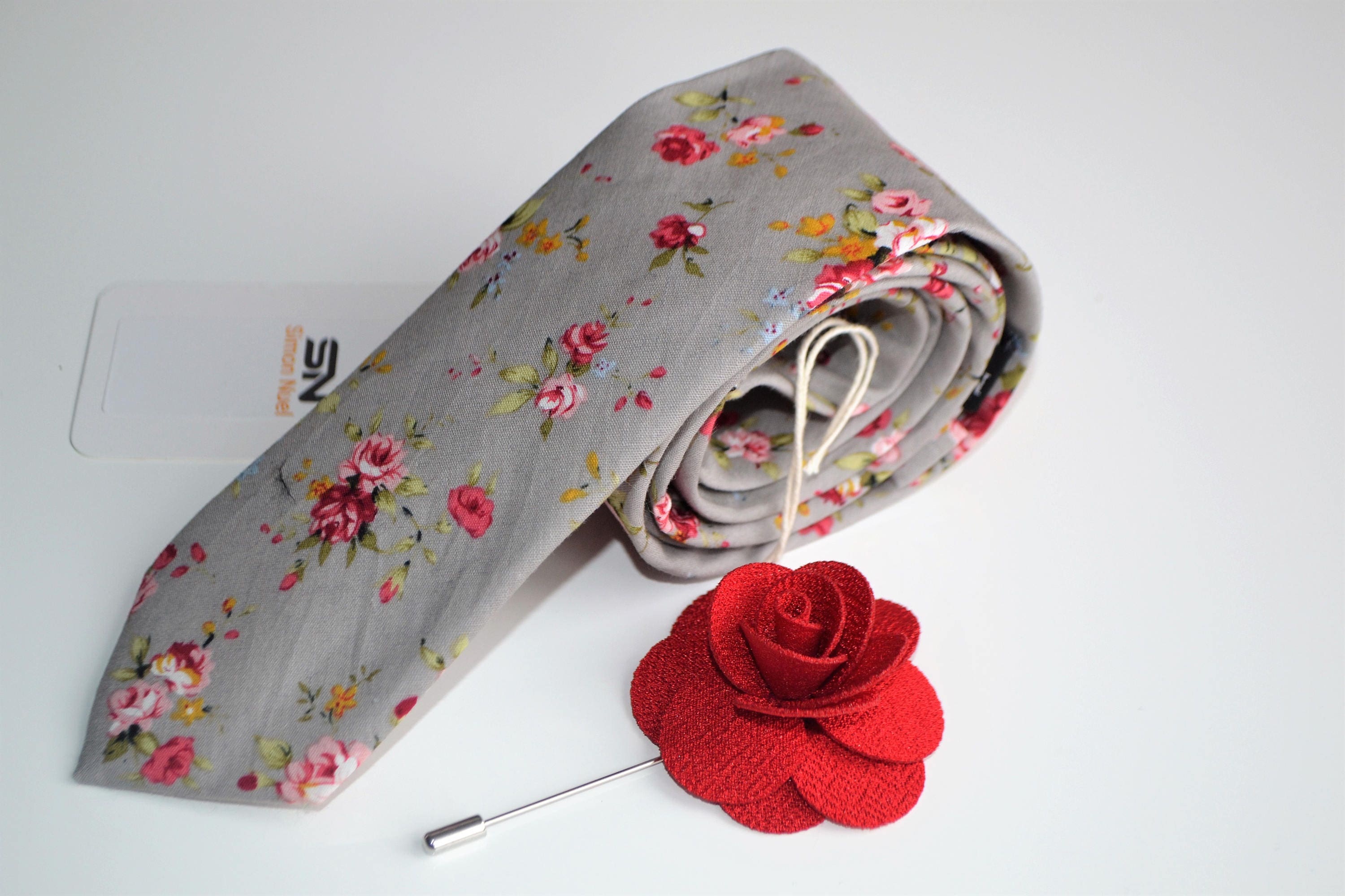 Corbata floral gris corbata floral delgada pin de solapa - Etsy España