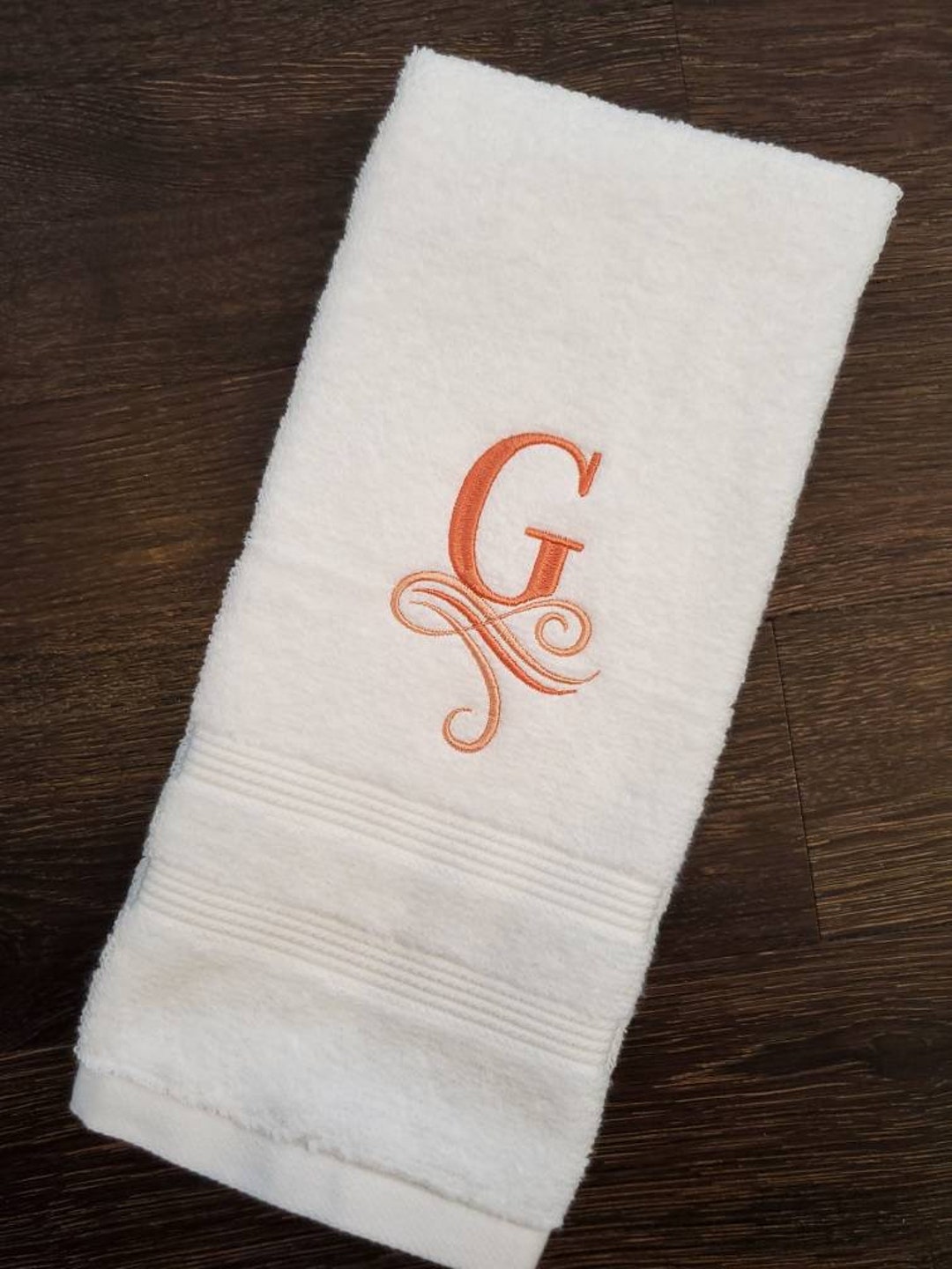 1 Letter Swirl Initial Hand Towel for Bathroom, Sweat Towels ...