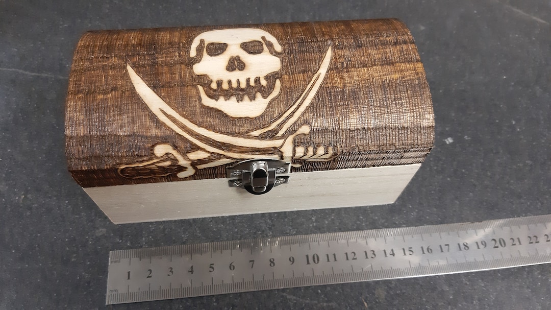 Pirate Jolly Roger Skull and Crossbones Stylised Wooden Treasure Chest ...