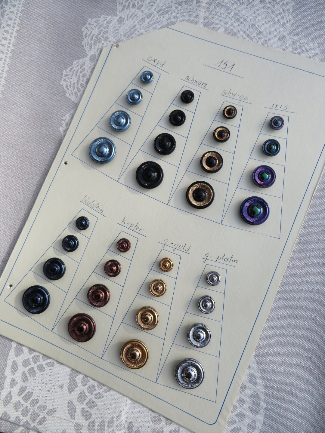 32 Old Glass Buttons From the 50s on Original Button Card 11 - Etsy