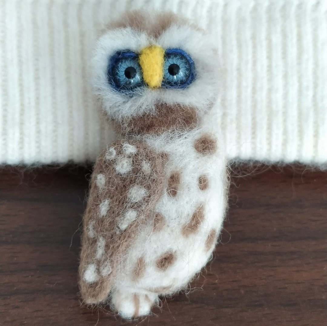 Owl Figurine, Bird Pin, Bird Figurine, Felted Owl Brooch, Needle Felted ...
