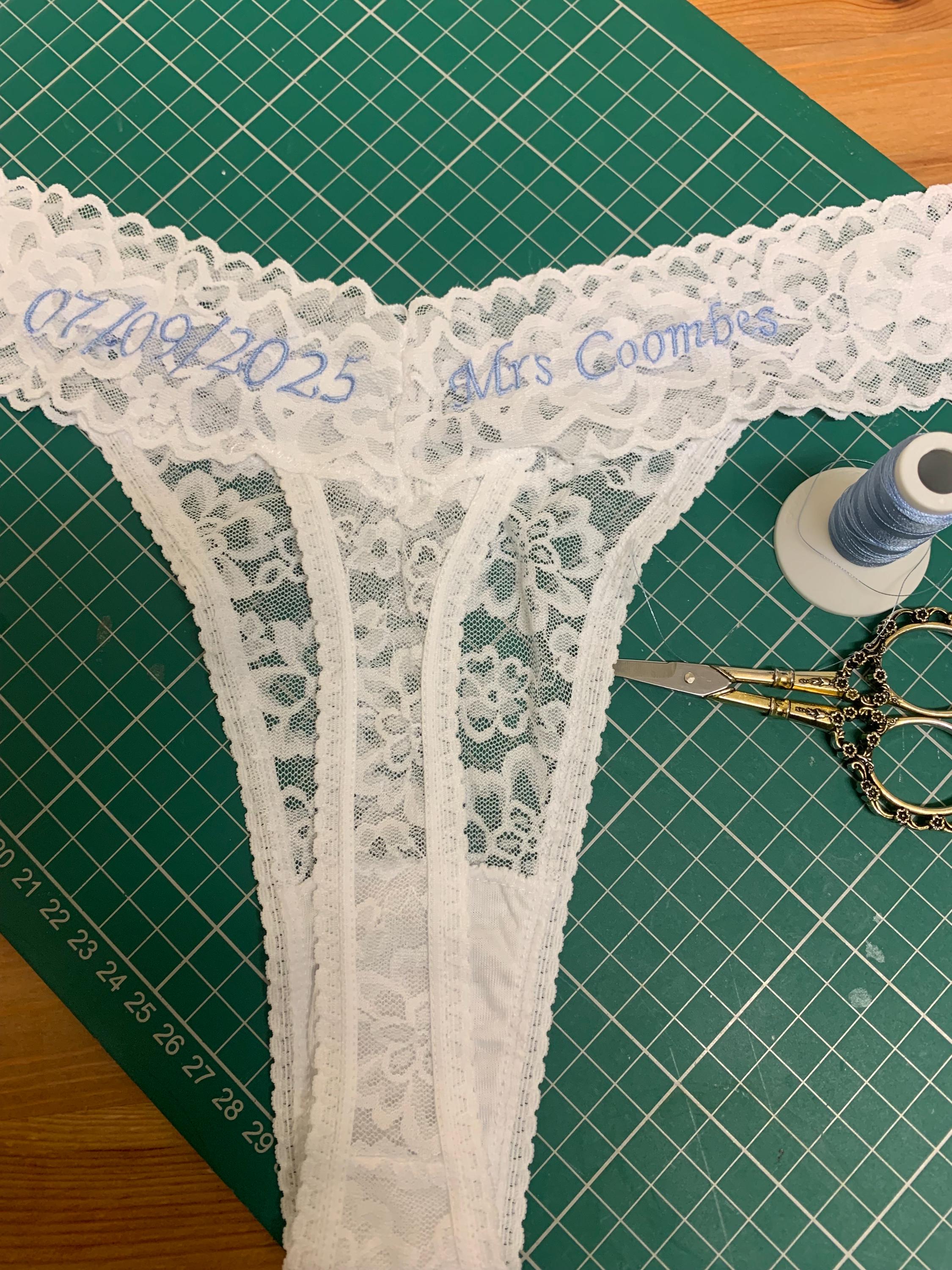 String mariée cadeau personnalisé avec deux côtés du texte - lingerie ...